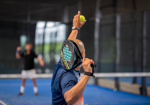 ¿Cómo se juega al pádel? Estas son las reglas básicas